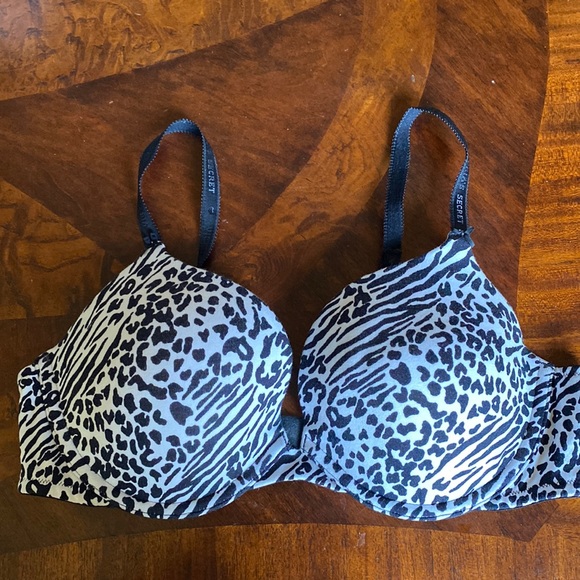 Victoria's Secret | Intimates & Sleepwear | Victorias Secret 36c Pushup ...
